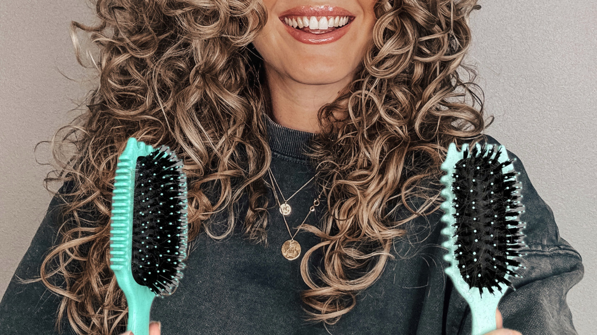 Volume vs. Definition: Which Brush Is Right for You? — Bounce Curl